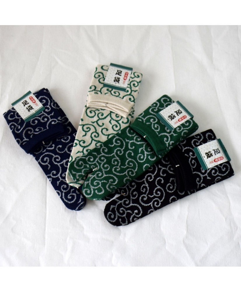 KARAKUS Japanese black cotton socks. Retain heat, absorb moisture.
