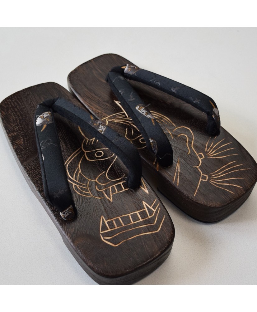 ITTOBORI GETA carved by Japanese craftsmen