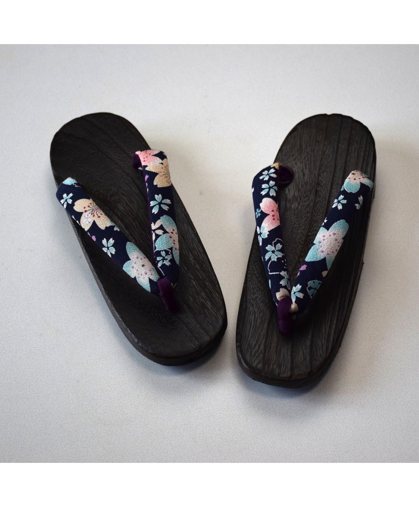 geta , Japanese woman traditional shoes