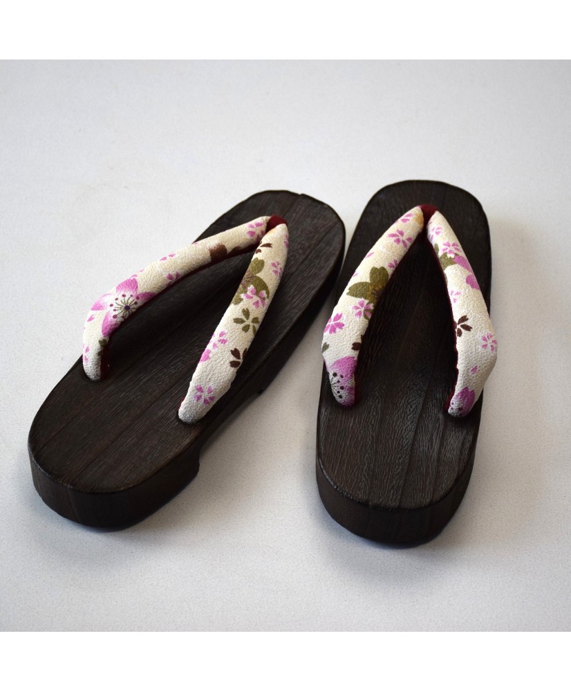 geta , Japanese woman traditional shoes